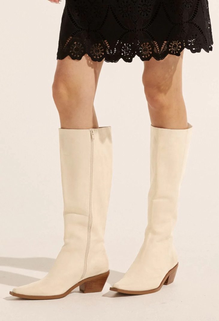 Zoe Kratzmann - Engage Boot | Chalk – Torso