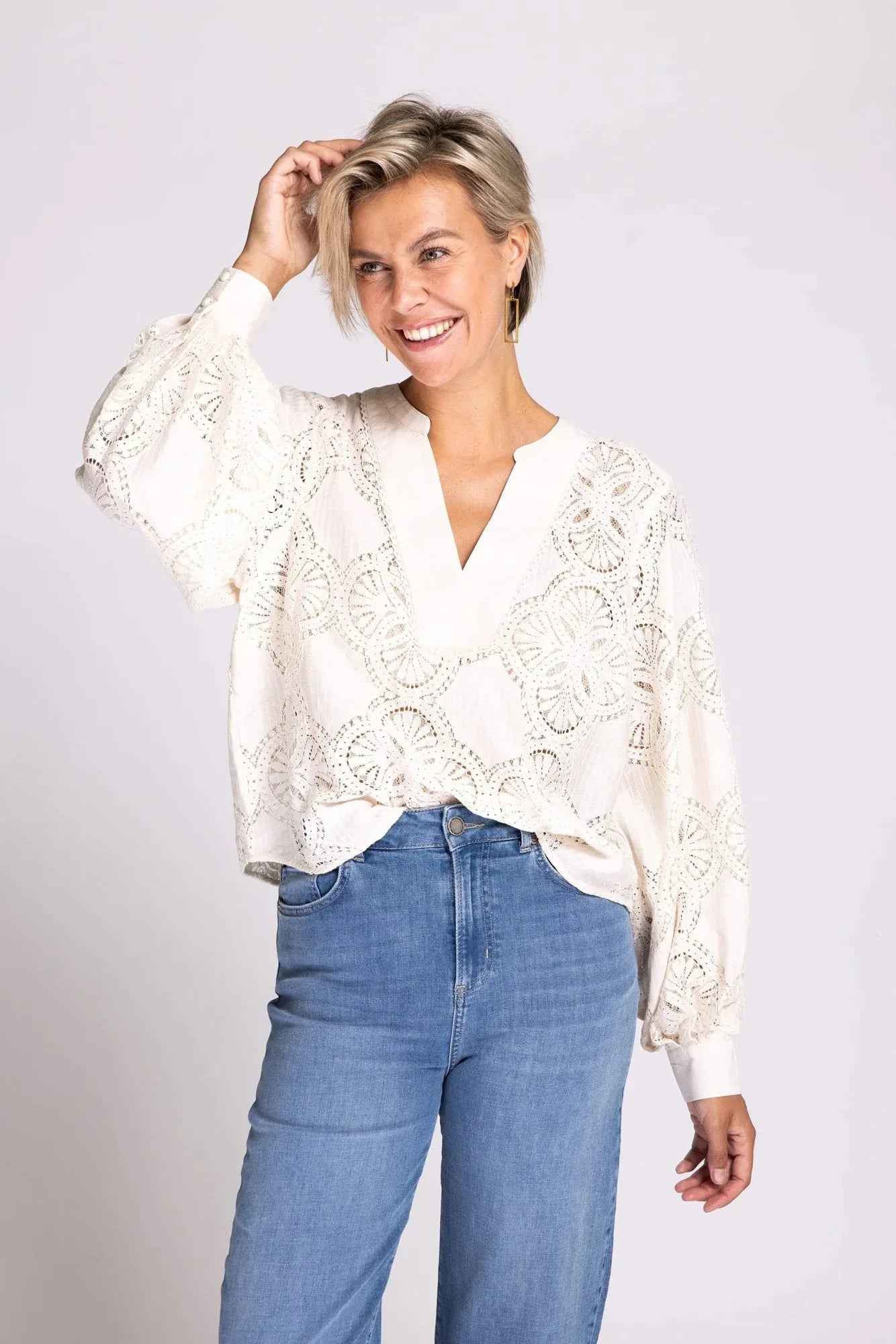 Zhrill - Zhromy Blouse | Ivory – Torso